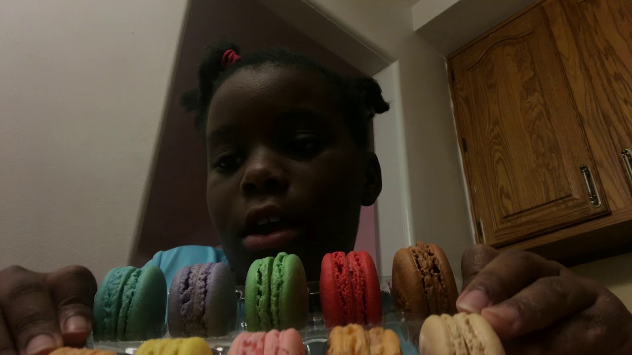 My first time eating a macron - YouTube