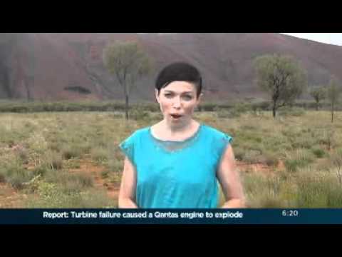 Traditional owners celebrate Uluru hand-back - YouTube