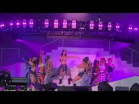 Jennie Lock it Down at Gov Ball with her new unreleased song- June 7, 2026