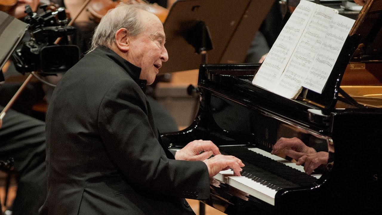 Menahem Pressler making his debut with the Berliner Philharmoniker ...