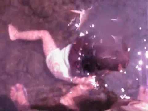 NAKED SWIMMER ( berenang telanjang )