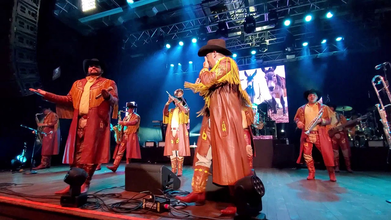 Banda Machos Las Nachas - YouTube