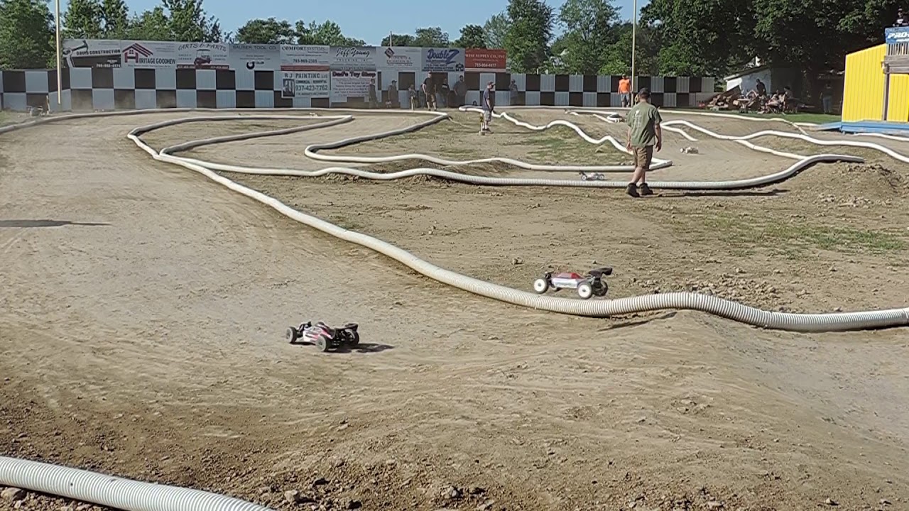 1/8 E Buggy C-Main Jax Trax RC Raceway 6-6-2020 - YouTube