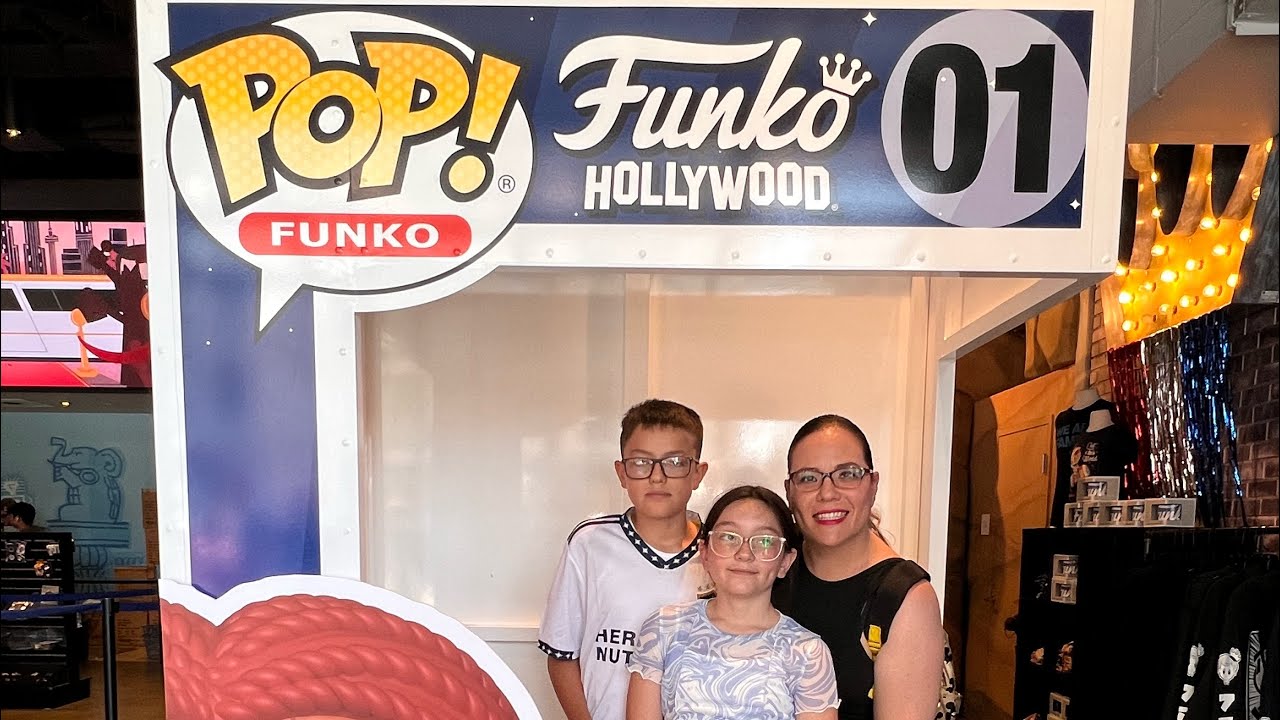 Visitamos la tienda FUNKO HOLIWOODen Los Ángeles Blvd - YouTube