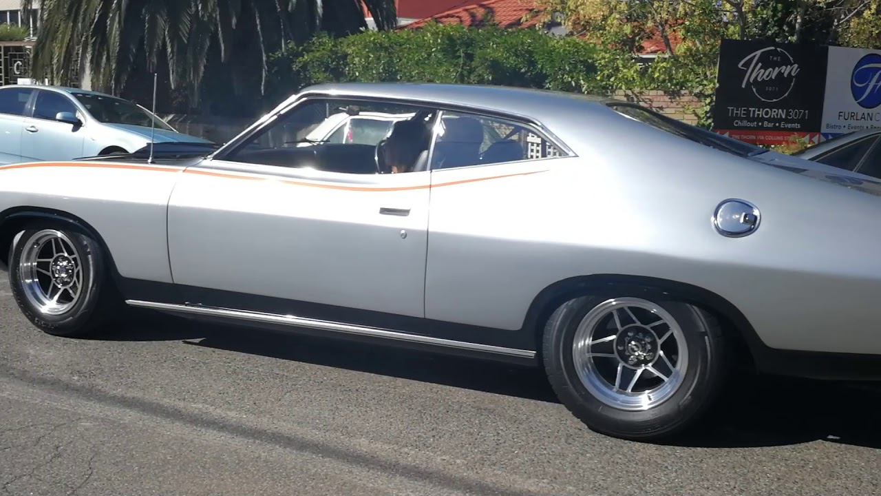 Superbird XA 351 FALCON cruisin full - YouTube