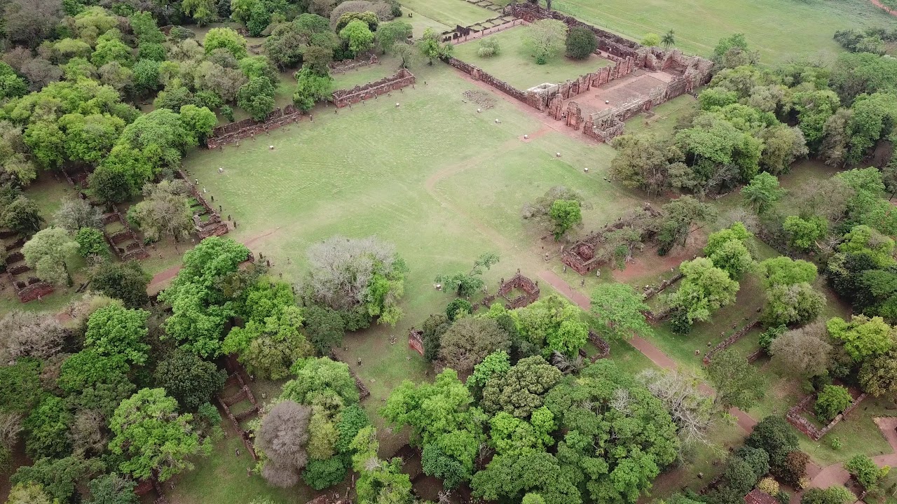 Tierra colorada turismo - YouTube