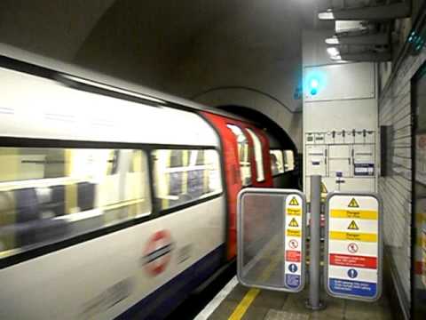 Northern Line 1995 Tube Stock departs From Colliers Wood - YouTube