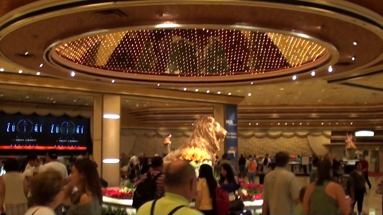MGM Grand lobby - Las Vegas - YouTube