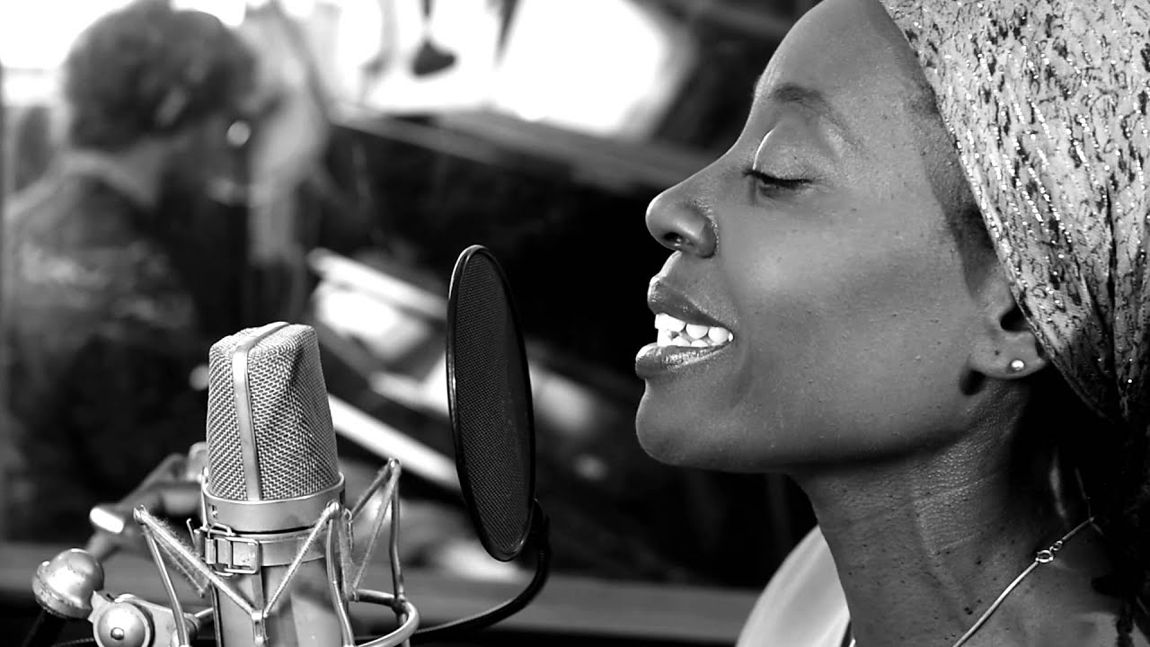 Melissa James - Live Again - YouTube