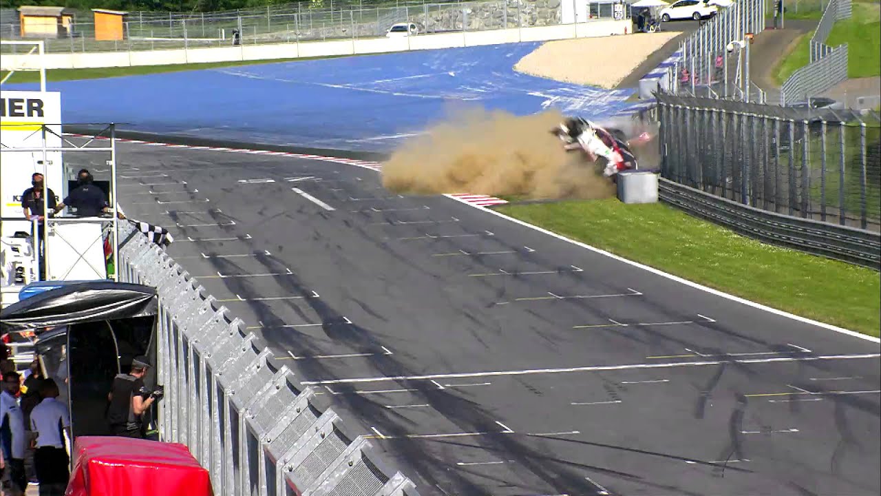 Competition102 GT4 European Series Crash RedBull Ring ADAC GT Masters ...