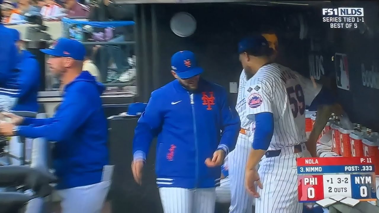 Sean Manaea & Luis Torrens Handshake - YouTube