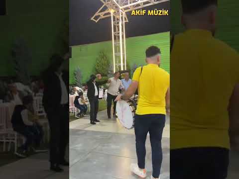 ARAPÇA MÜZİK SEVENLERE GELSİN HALAY ÇOK GÜZEL OYNUYOR AKİF MÜZİK
