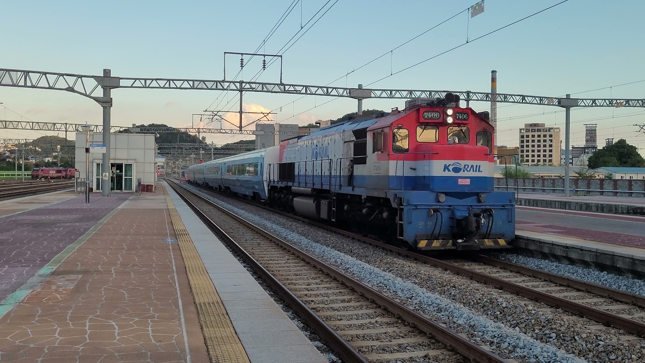 여수엑스포발 서울행 남도해양관광열차 S-Train 2522열차 순천역 도착 - YouTube