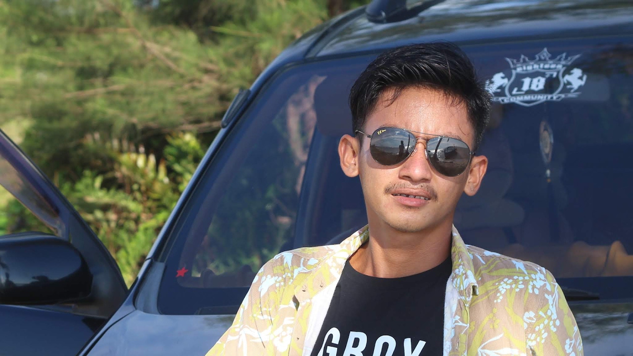 Live Streaming Sandi Setiawan - YouTube