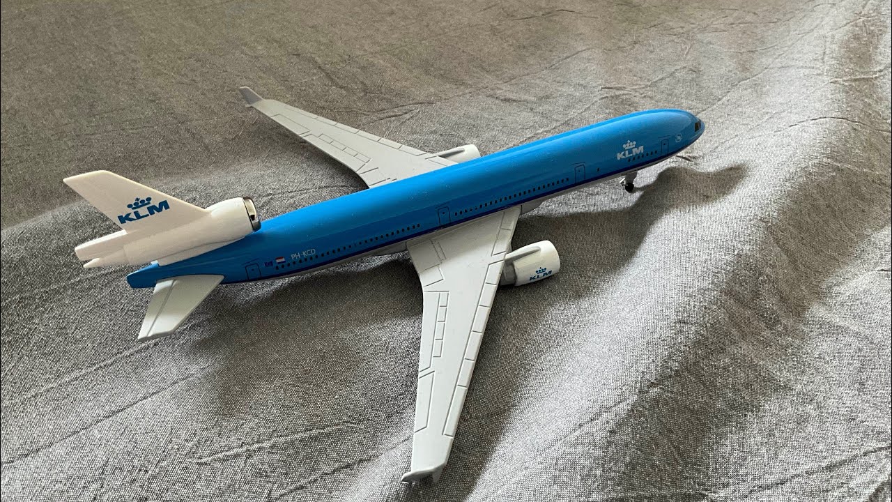 KLM Md-11 landing at model airport.#klm #airplane #plane #shorts - YouTube