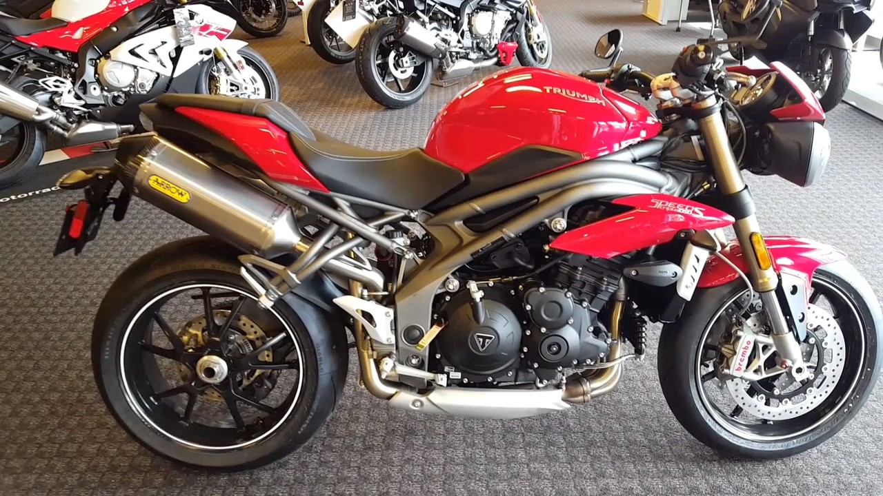 2017 Triumph Speed Triple S Diablo Red Walk Around @ Frontline ...