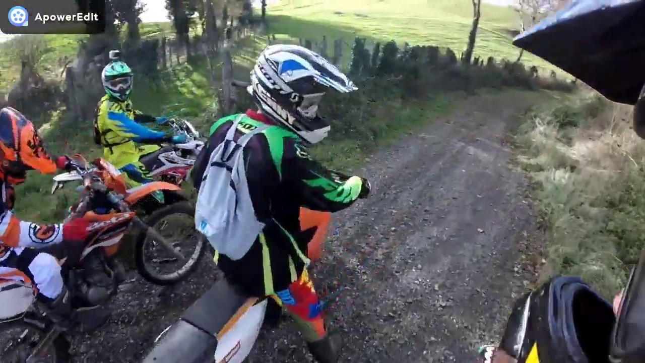 Enduro avec 100% deux roues - YouTube