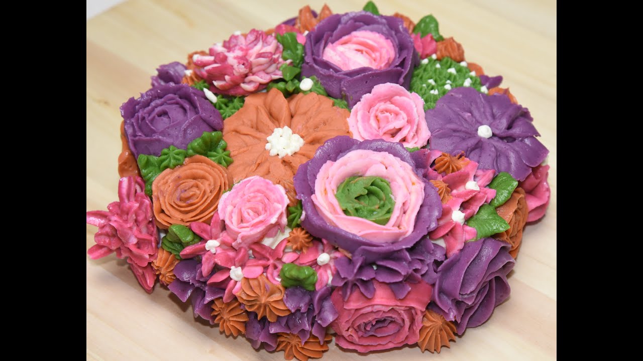 Cake full of Buttercream Flowers like a Garden||Floral Cake ...