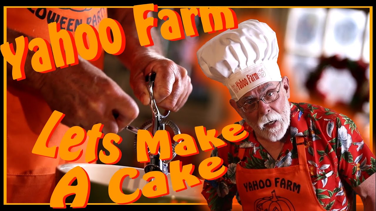How to Bake a Yahoo Farm Halloween Party Cake (Part 1) - YouTube