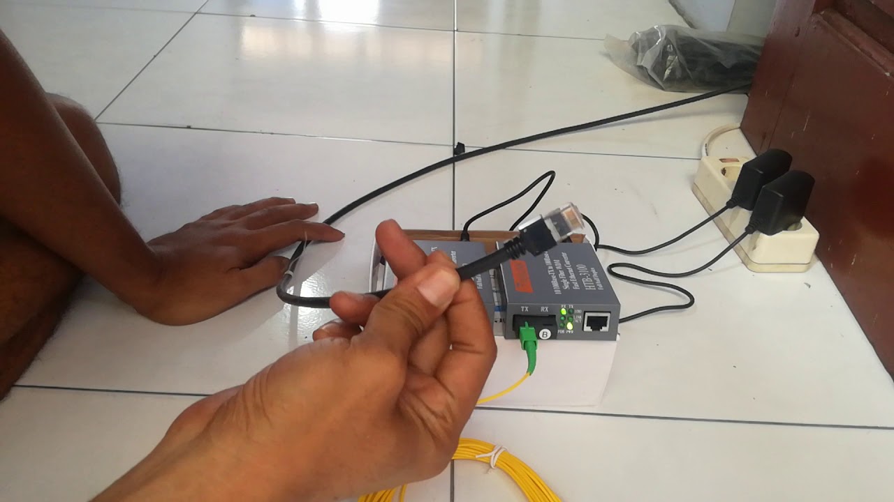Installasi Converter Fiber Optic to LAN - YouTube