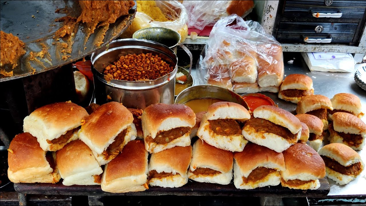 Ultimate Dabeli Making ! Special Onion Masala Kutchi Dabeli | Indian ...