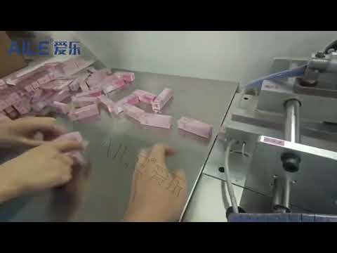 Transparent film six-sided packaging machine