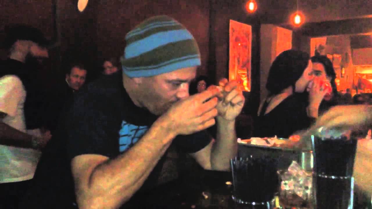 Chicken Wing Challenge - Man v Food - YouTube