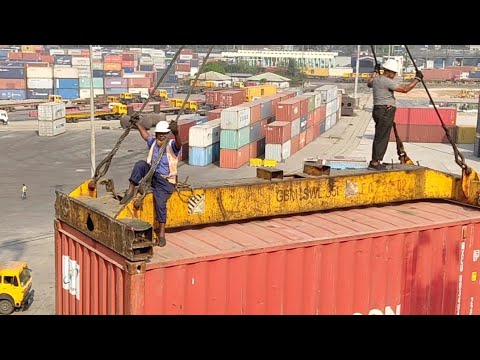 container ship loading #viral #ship #shipload - YouTube