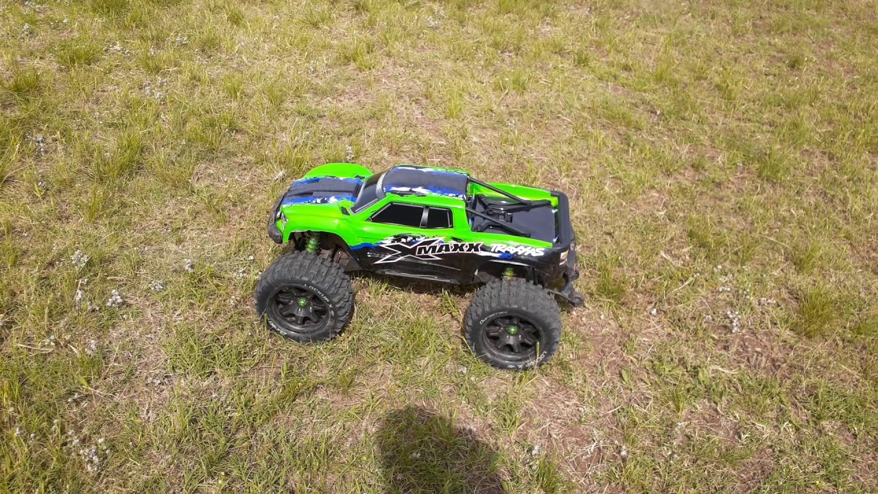 My Green Xmaxx 8s in Action - YouTube