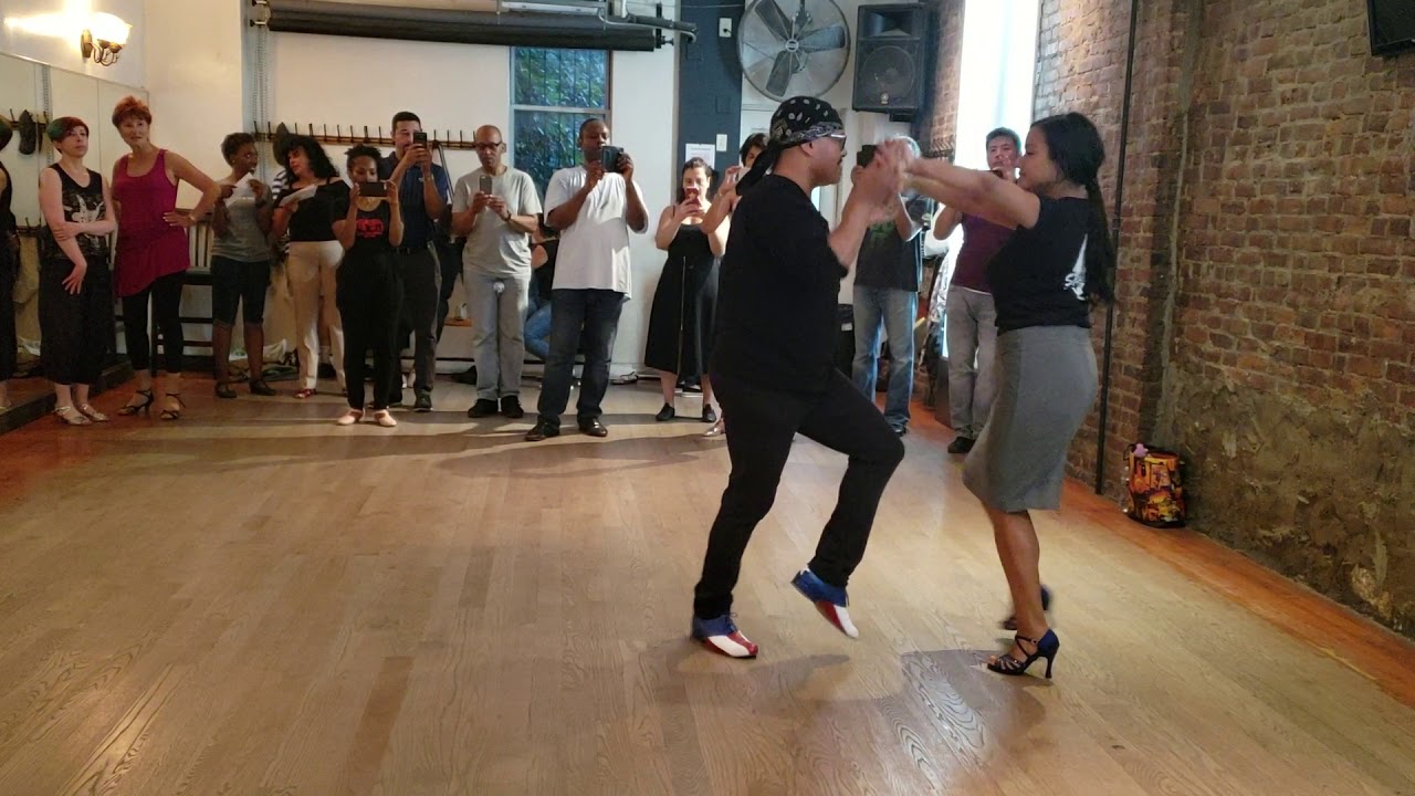 On2 Salsa Intermediate Turn Pattern Demonstration - YouTube