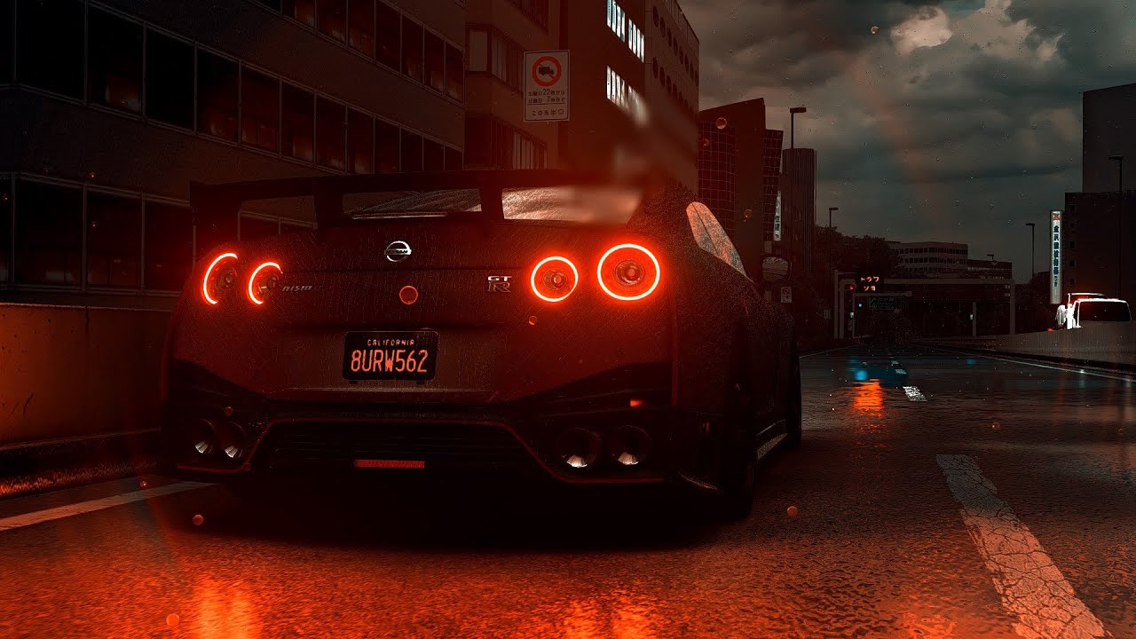 Shutoko Rain With GTR R35 - YouTube