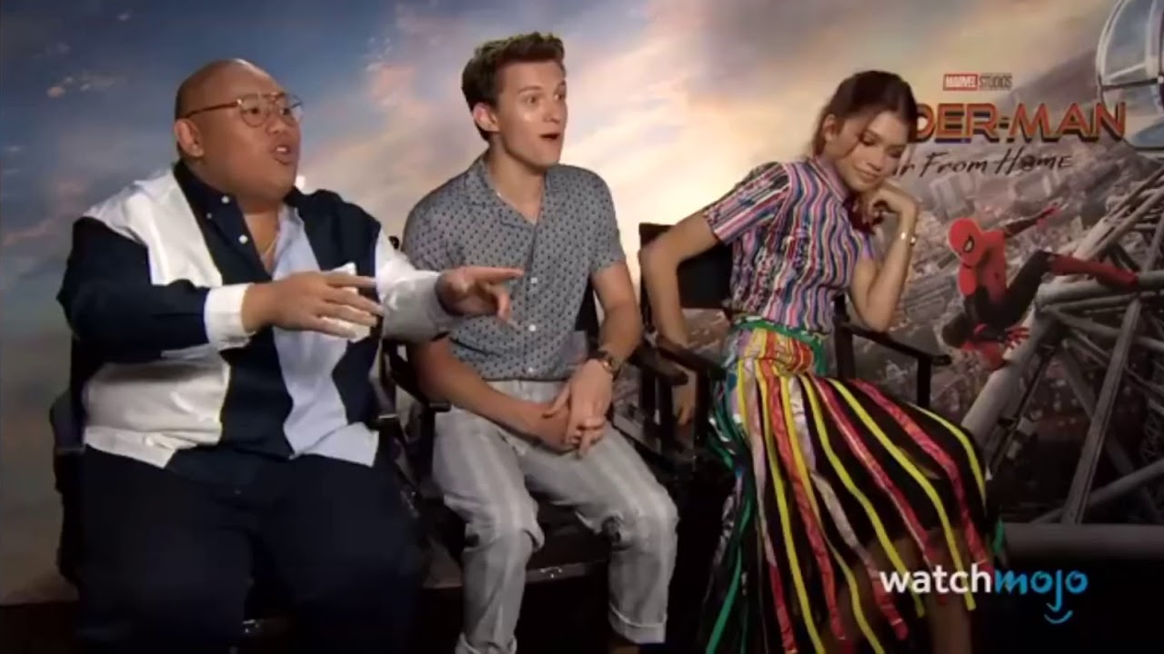 Spider-man: Interview with Tom Holland meeting Watchmojo - YouTube