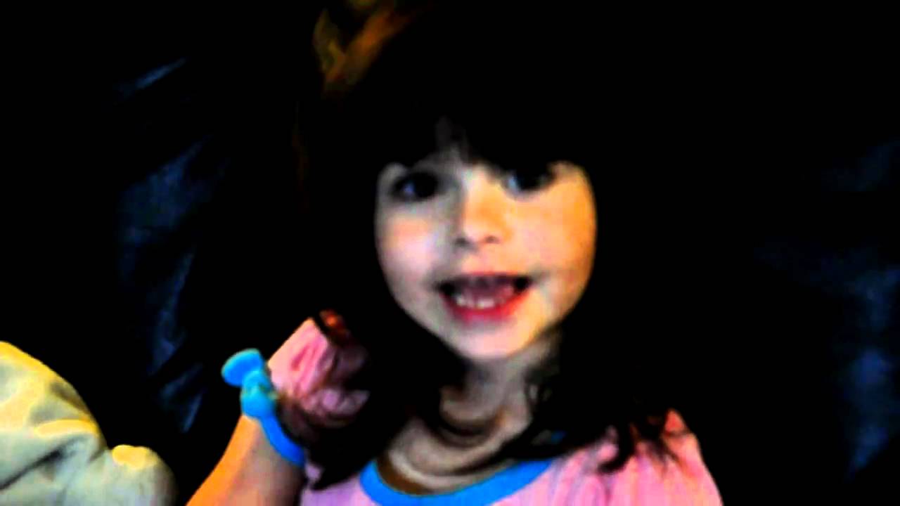 Layla sings ABC's - YouTube