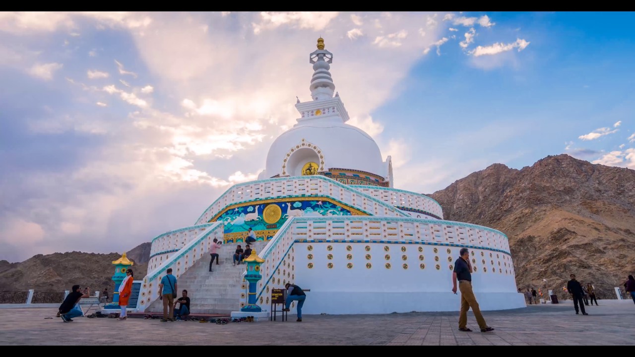 Shanti Stupa Sunset 4K Time lapse - YouTube