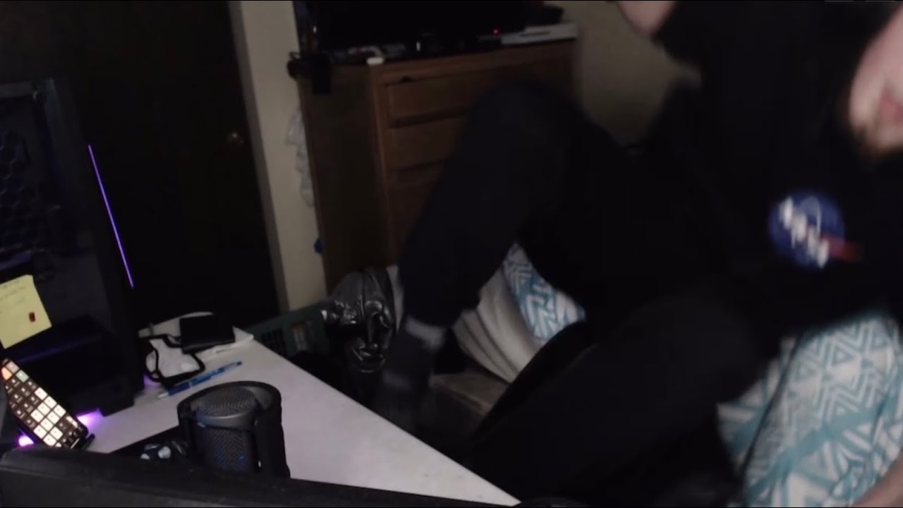 Dancing On Stream GONE WRONG! - YouTube