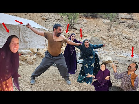 A plain full of tension: sheep in the middle of a fight between Saber and Sholeh.