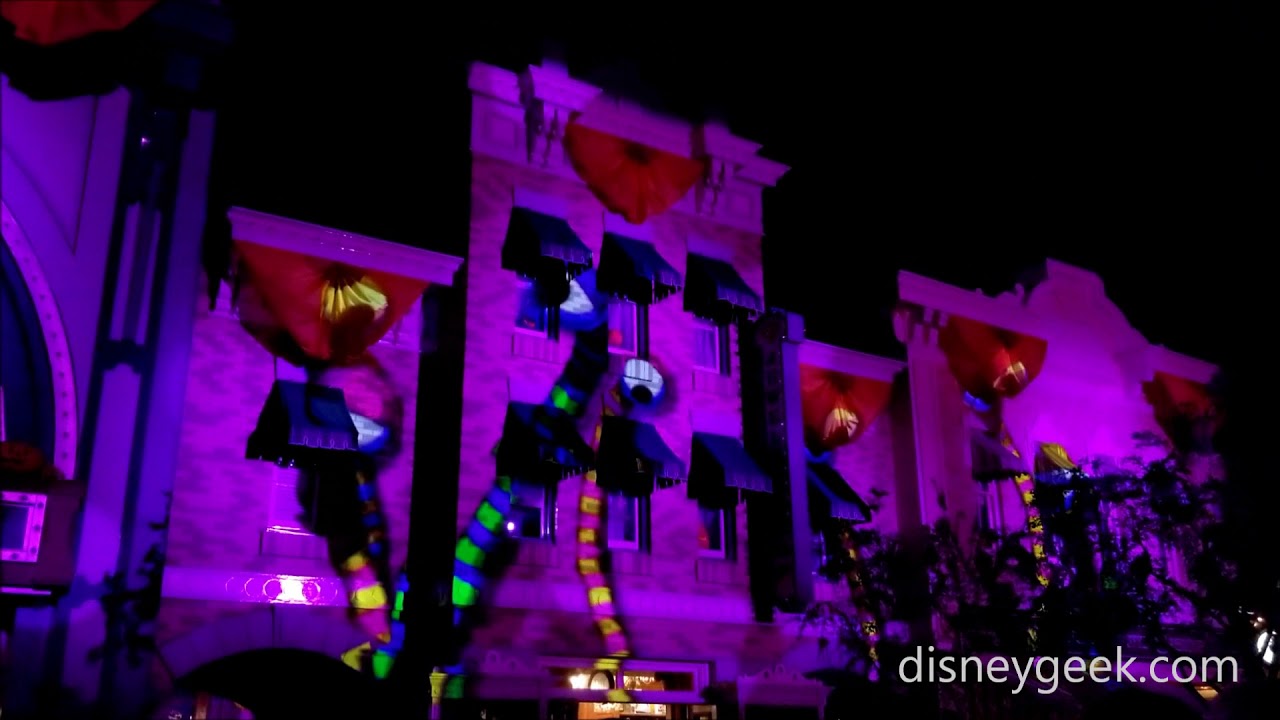Disneyland: Halloween Screams with Fireworks (Clips) - YouTube