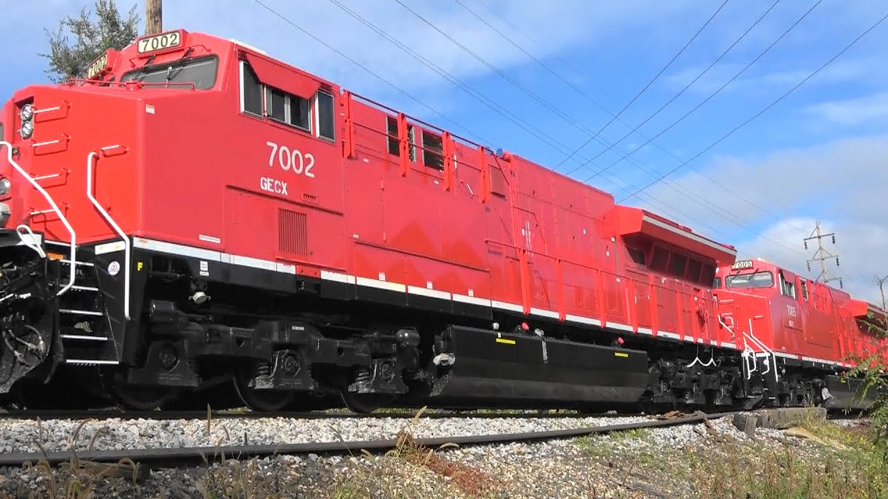 CPKC Train w/ 8 New GECX Tier 4's Must See! 10/15/23 - YouTube