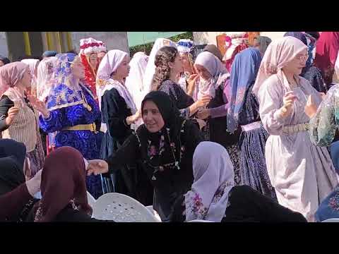 Oyun havaları AKSEHiR Karahüyük mah İsmail Biçer &  Ankaralı Melike çelik çiftinin düğünü kına 