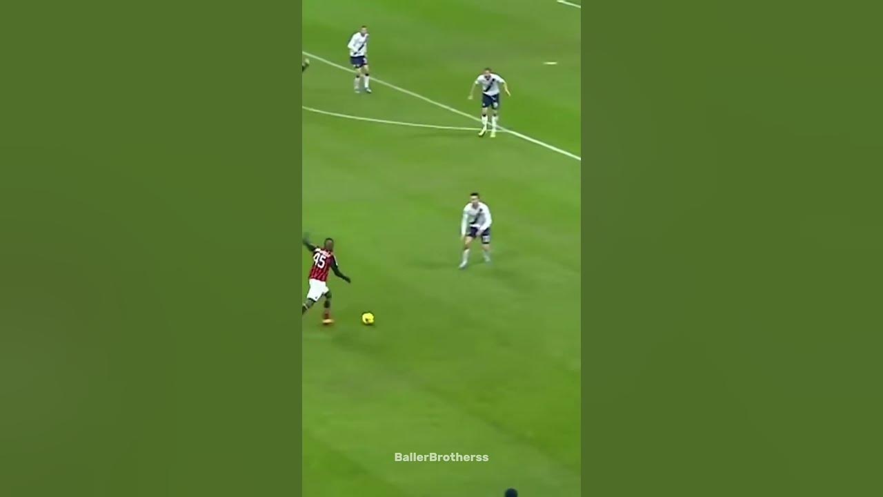 Mario Balotelli funny Football moments. - YouTube