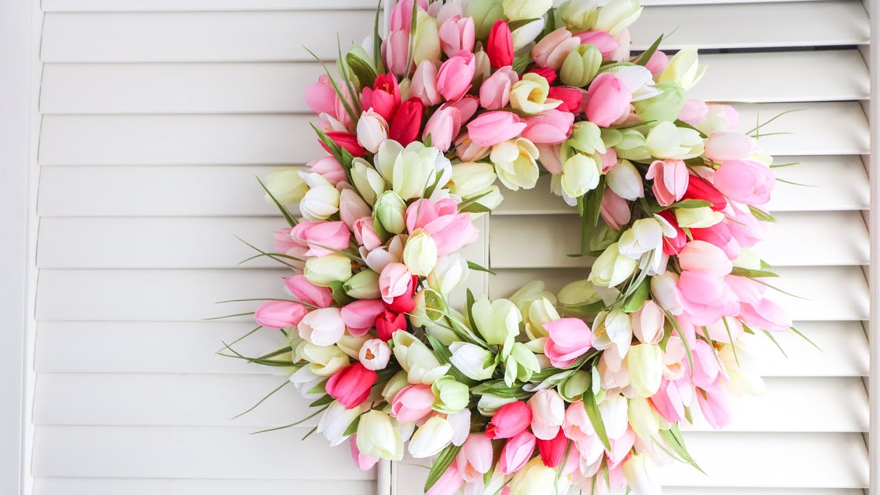 How to Make a Tulip Wreath - YouTube