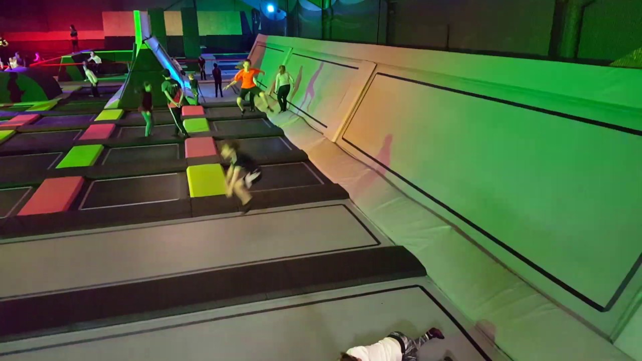 Running up the wall back flip at jump inc sheffield - YouTube