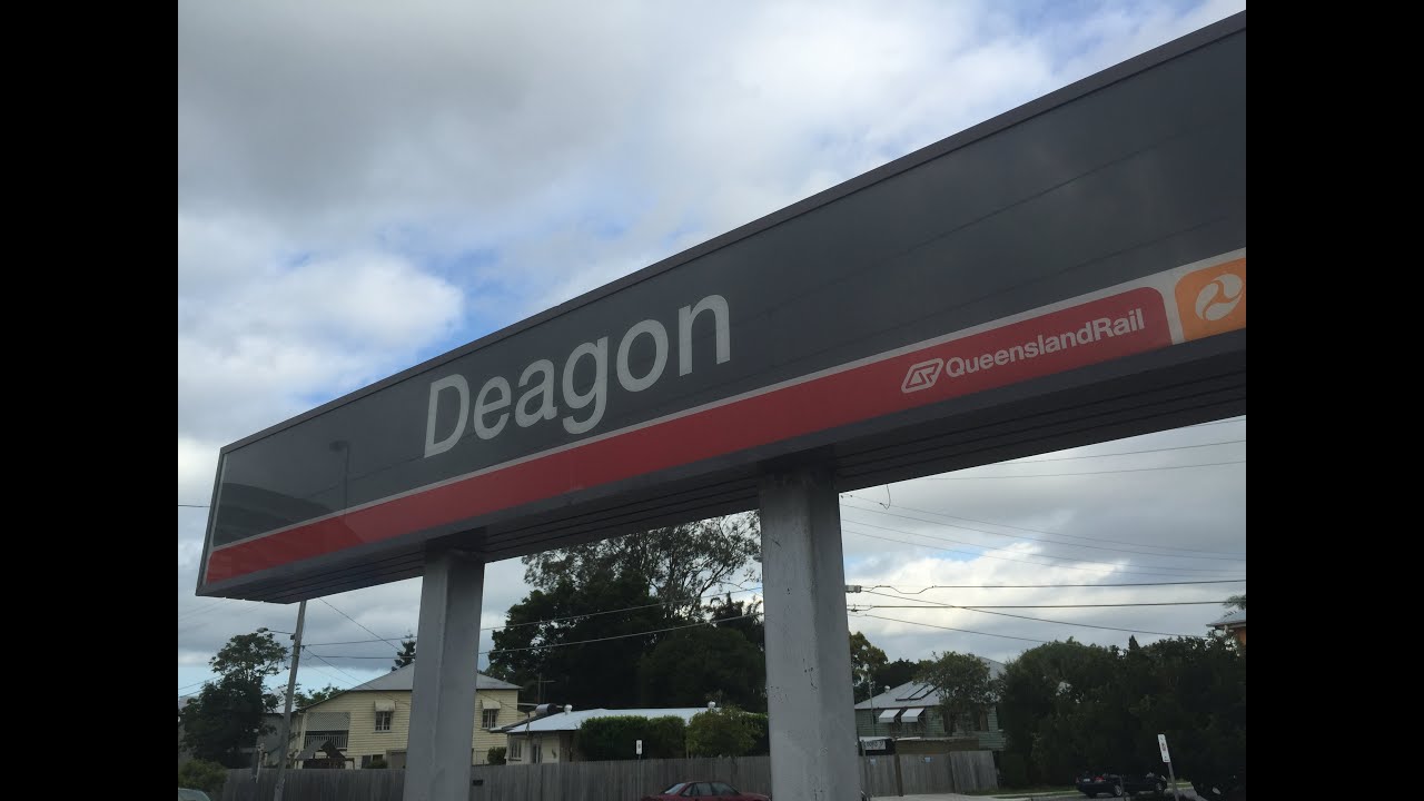 Deagon Station 27/10/2015 - YouTube