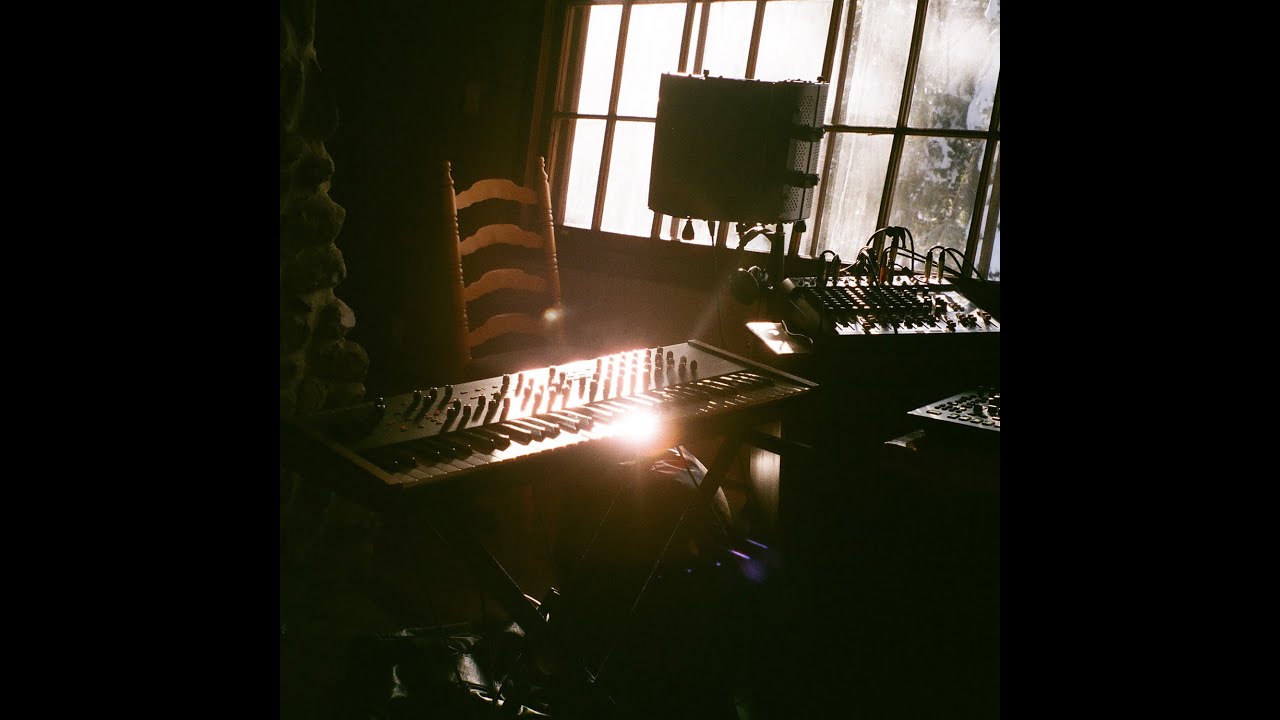 Sterling Grove & Ellyn Woods - Wake Up - YouTube