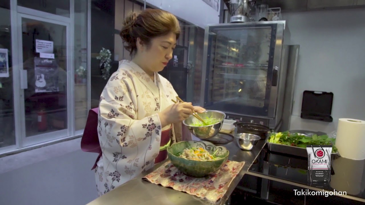 Comment préparer la recette du Takikomigohan par Chef Sanae avec OKAMI ...