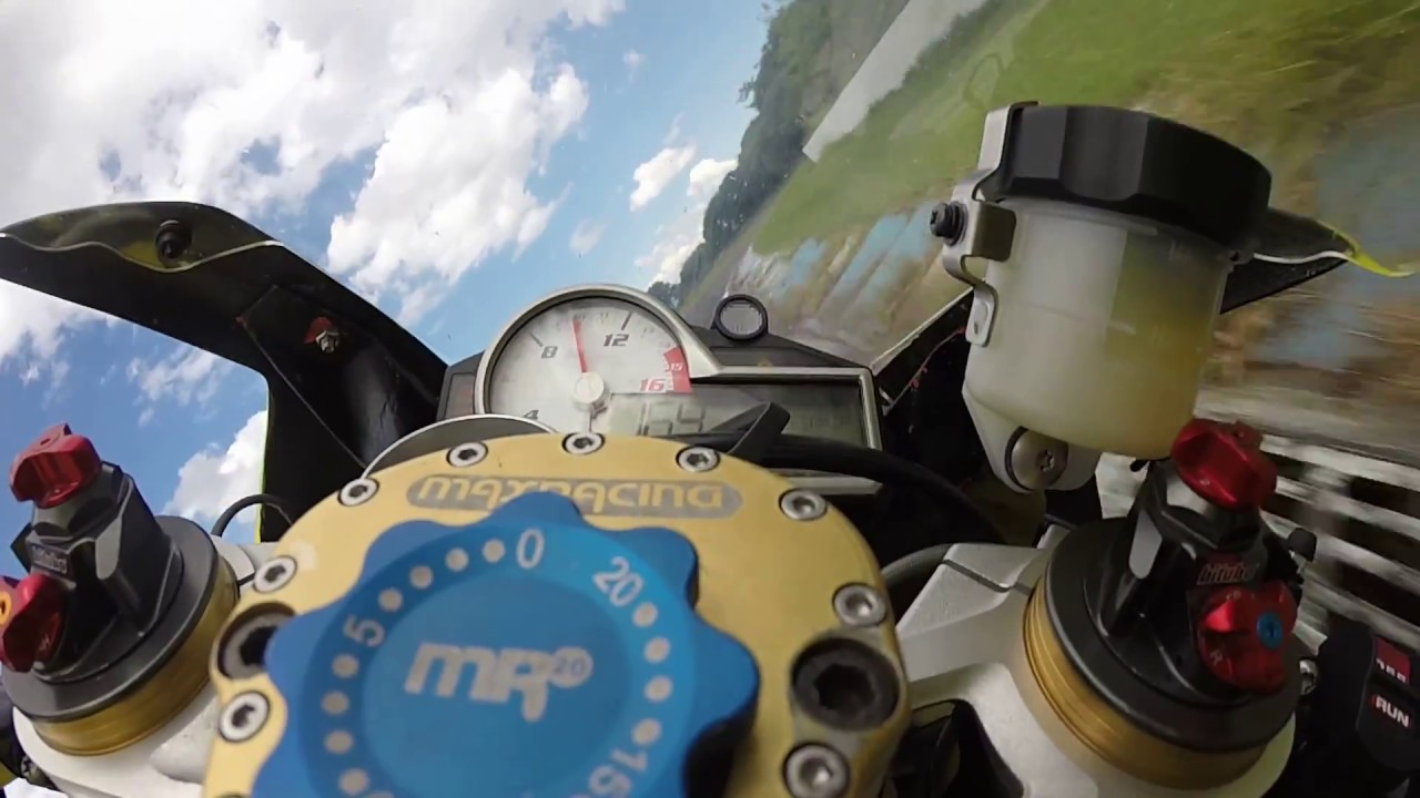 BMW s1000RR Track Day Londrina Piloto Joelsu Mitiko - YouTube