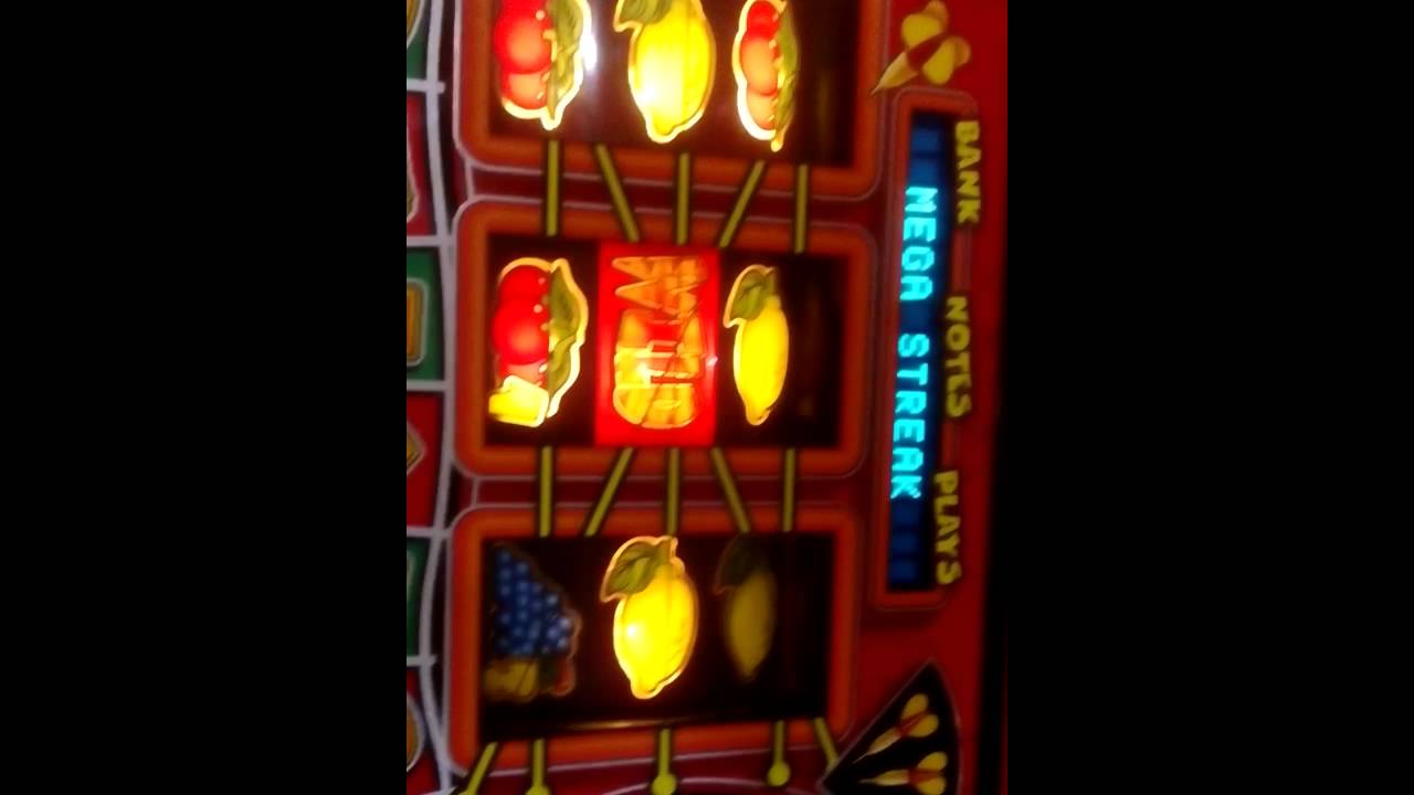 Bullseye gatw fruit machine - YouTube