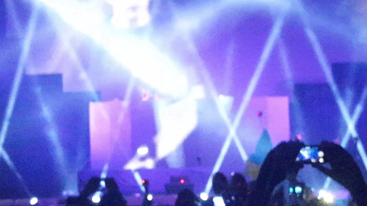 Ultra Europe 2015 - Martin Garrix - Dragon - YouTube