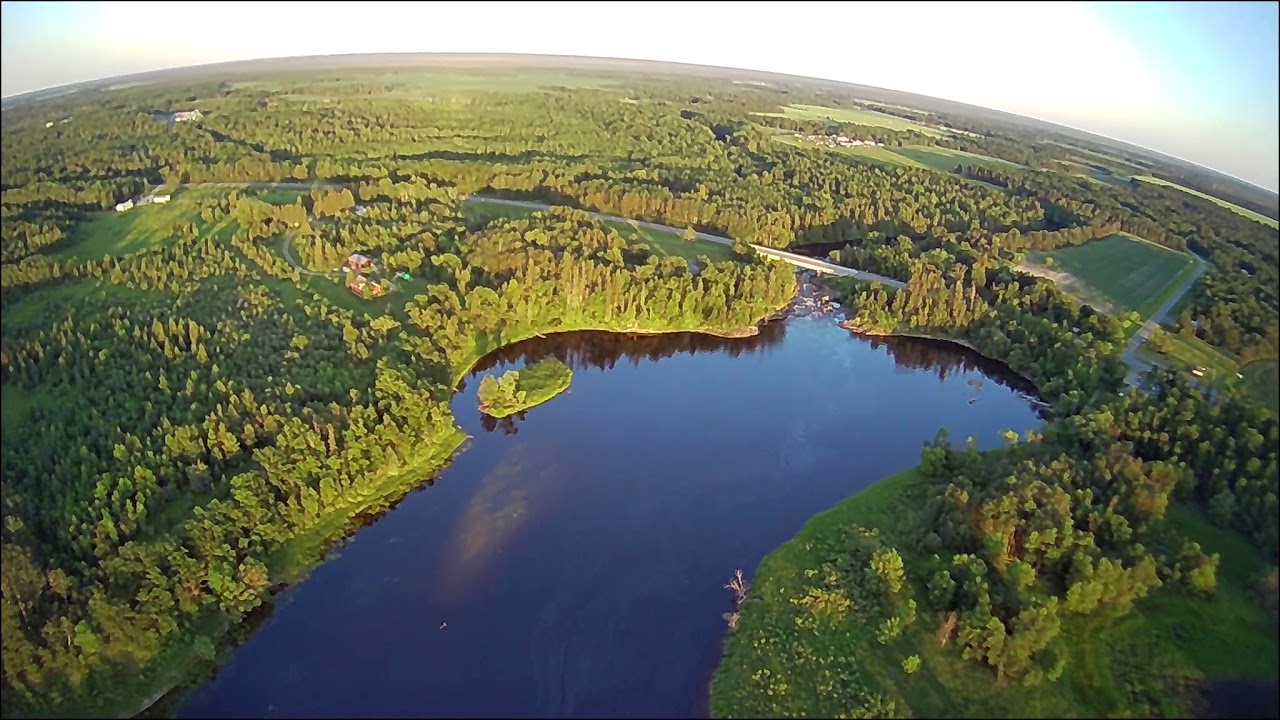 Rainy River sunset - YouTube