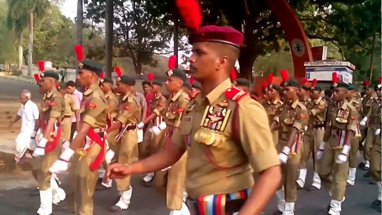 Republic Day Parade - 2018, Sree Kerala Varma College, Thrissur. - YouTube